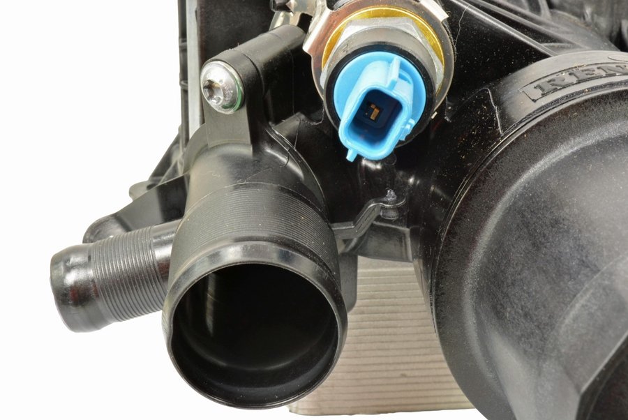 CHŁODNICA + PODSTAWA FILTRA OLEJU 1.5 BLUE DCI RENAULT DACIA 213058627R ...