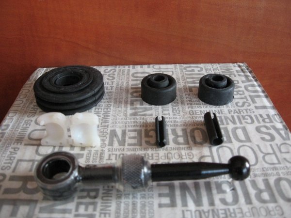 ZESTAW NAPRAWCZY WYBIERAKA SKRZYNI BIEGÓW RENAULT - Elementy manualnej ...