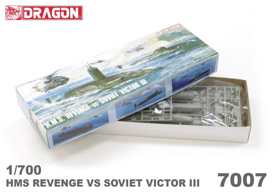 Dragon 7007 H.M.S. Revenge vs Soviet Victor III 1 700 - scale 1:700 ...