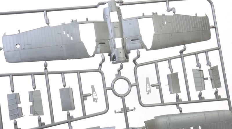 Magic Factory 5003 F4U-1A Corsair 1 48 - propeller planes - 1:48 ...