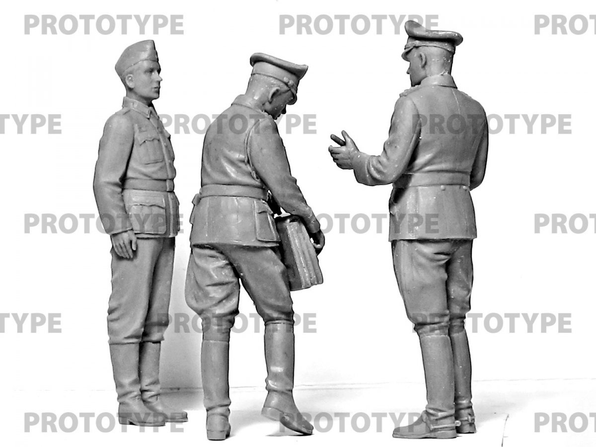 ICM 24020 WWII German Staff Personnel 1 24 - 1:24 - Figurki