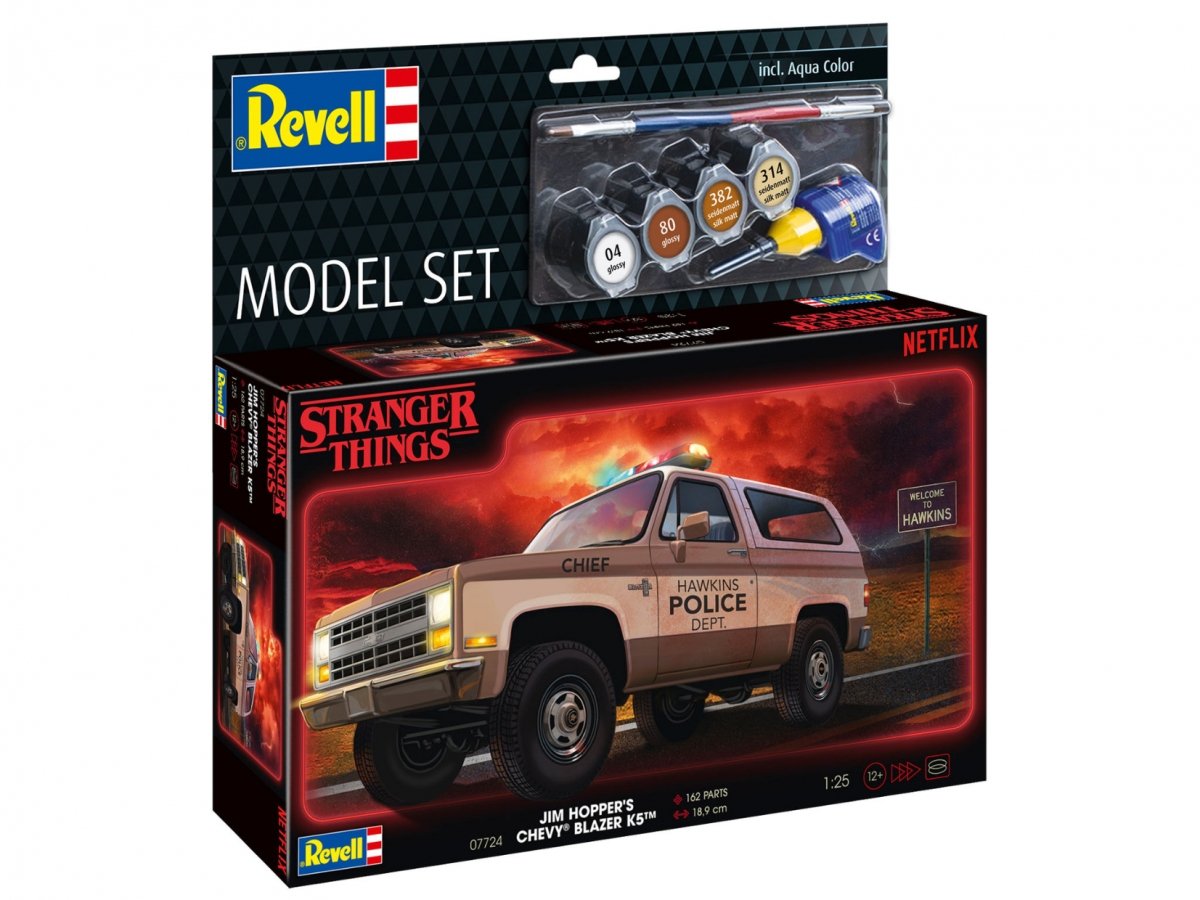 Revell 67724 'Stranger Things' Chevrolet K5 Blazer (Model Set) 1 25 - 1 ...