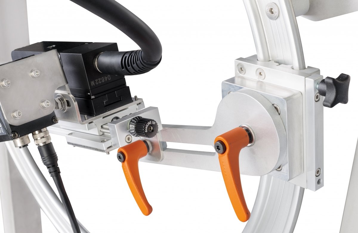Coding station with radial printhead adjustment mechanism - Coding-machines