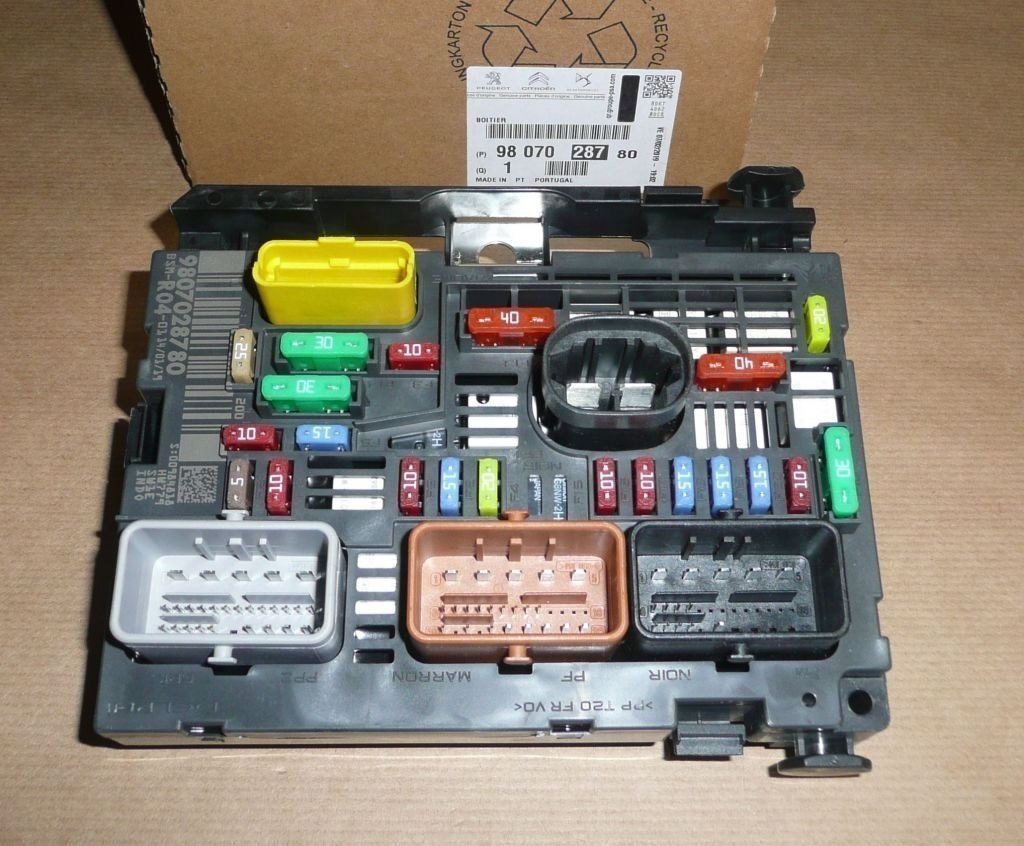 ORIGINAL Boitier Fusibles Module Commande BSM BERLINGO C4 I JUMPY 308 ...