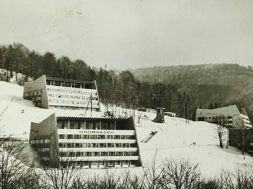 USTROŃ JASZOWIEC. DOMY WYPOCZYNKOWE FOT. SIUDECKI - Śląskie - Pocztówki ...